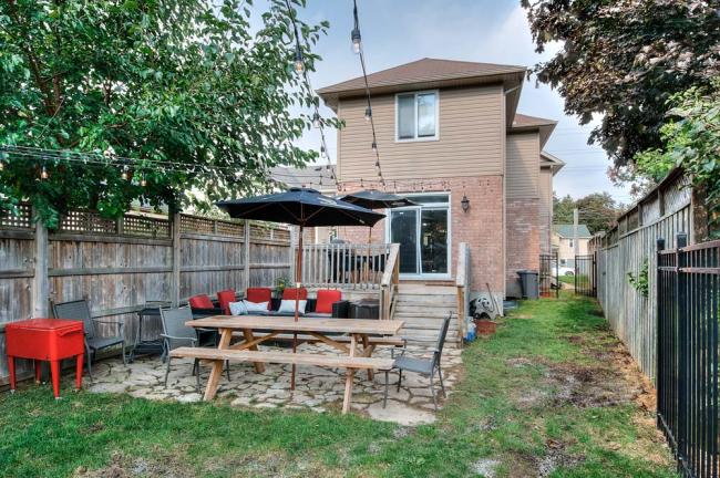 127 ALLEN Street E, Waterloo Ontario House in Waterloo